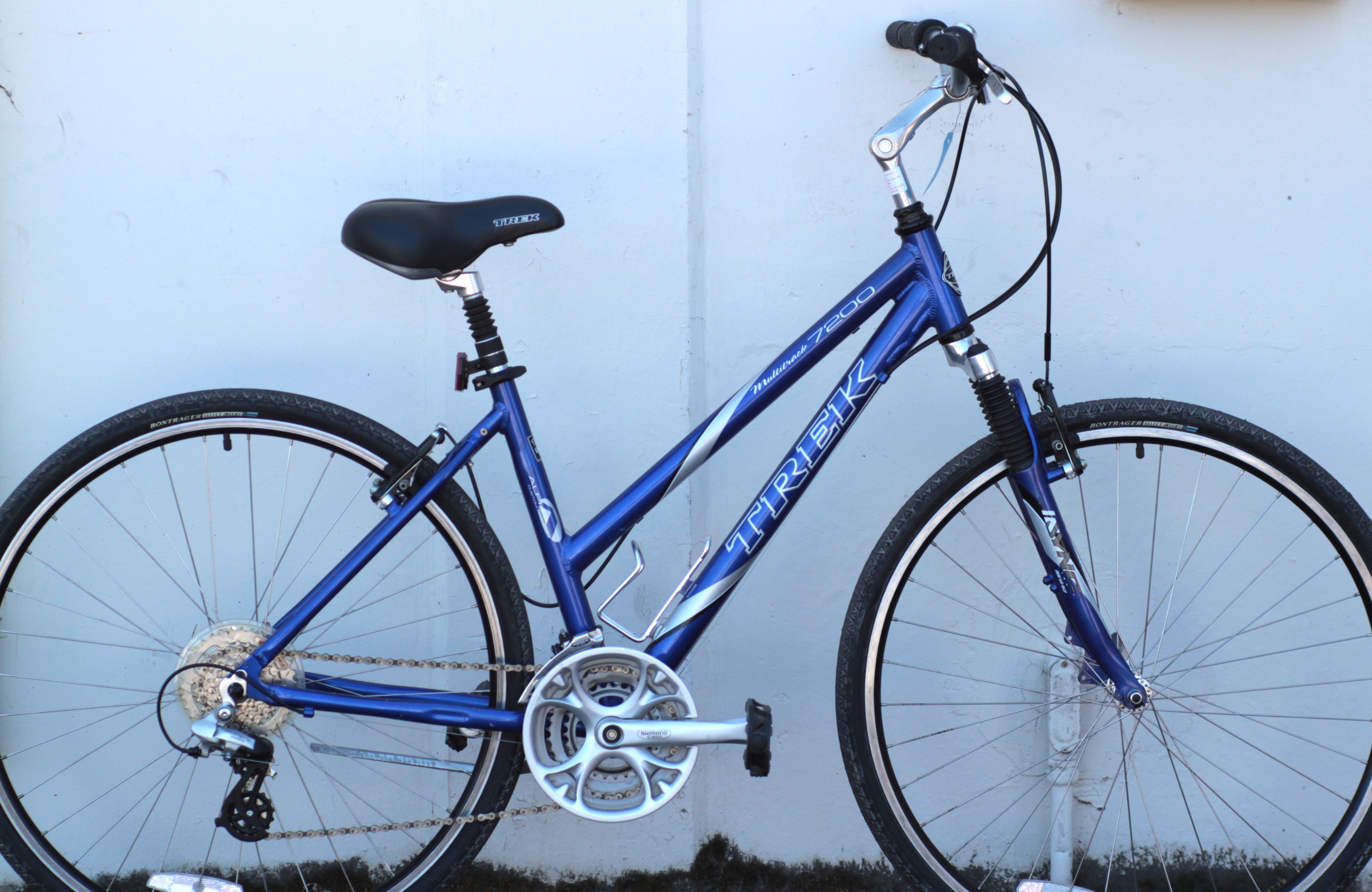 Trek Multitrack 7200 Women’s Commuter / Hybrid with InSync Fork 17.5 ...