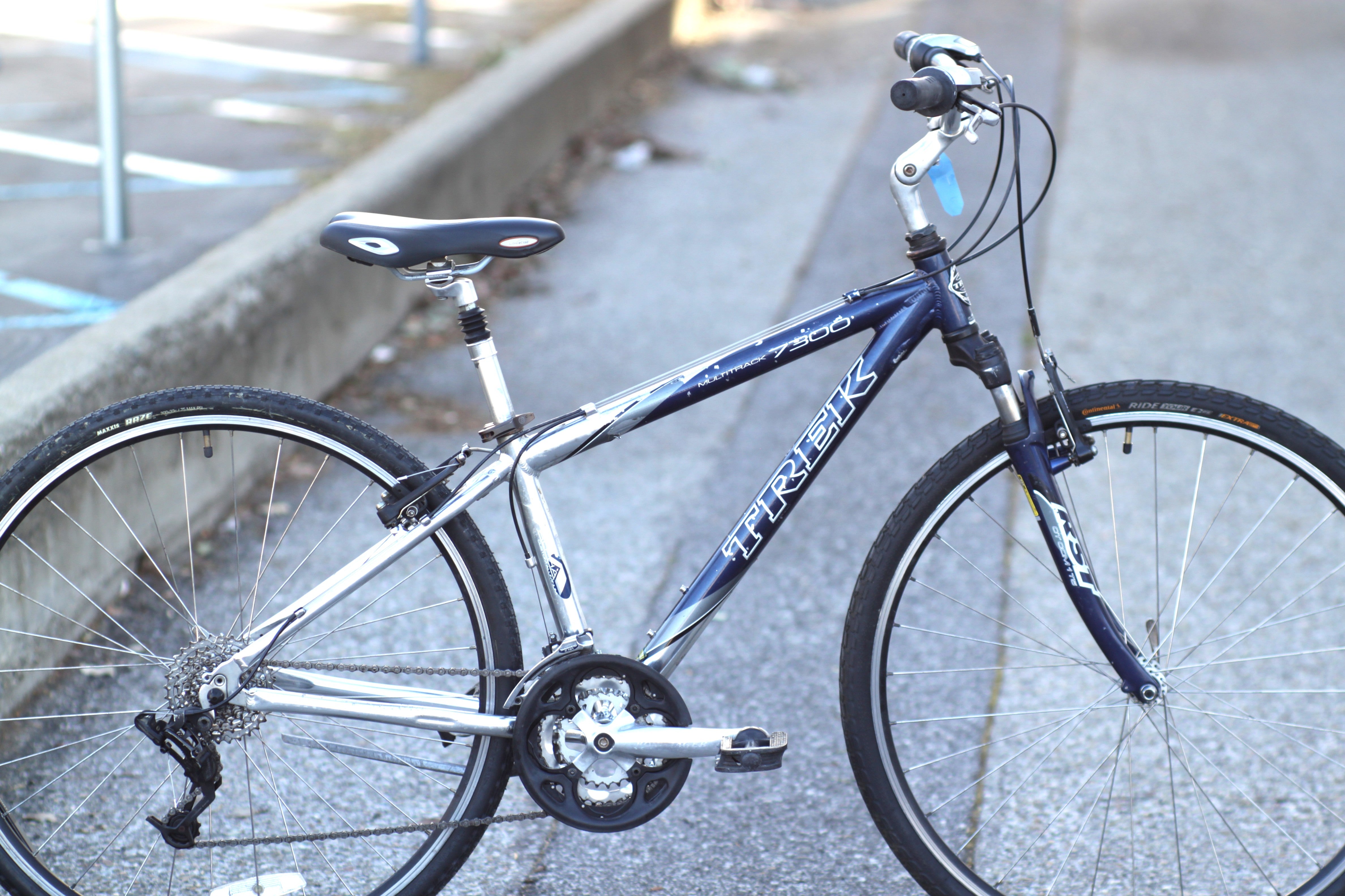 Trek Multitrack 7300 Commuter Hybrid Bike Made in USA blue/silver - BDLX | Used Bikes for Sale ...