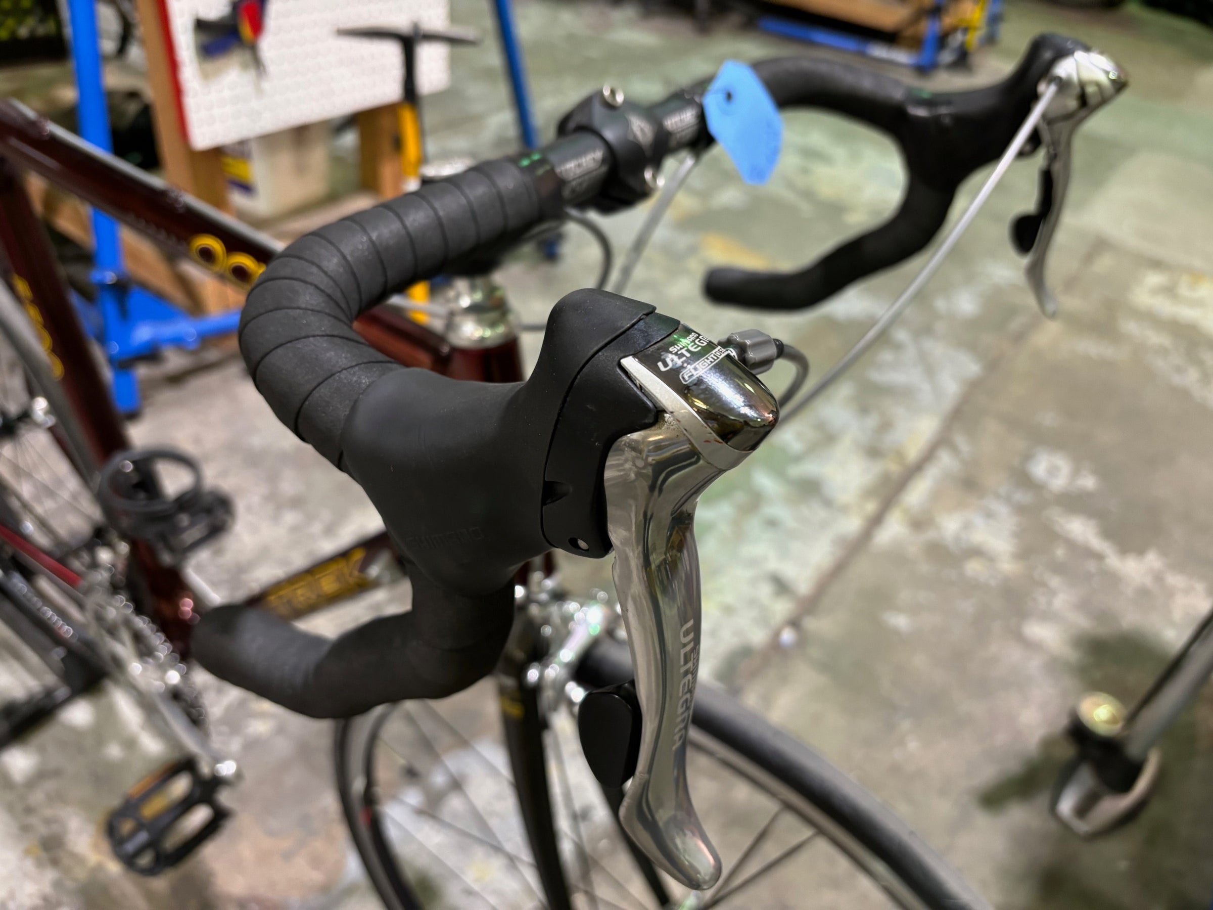 Trek 5500 OCLV Carbon Road Bike with Carbon Fork, Aero Wheels 60cm ...