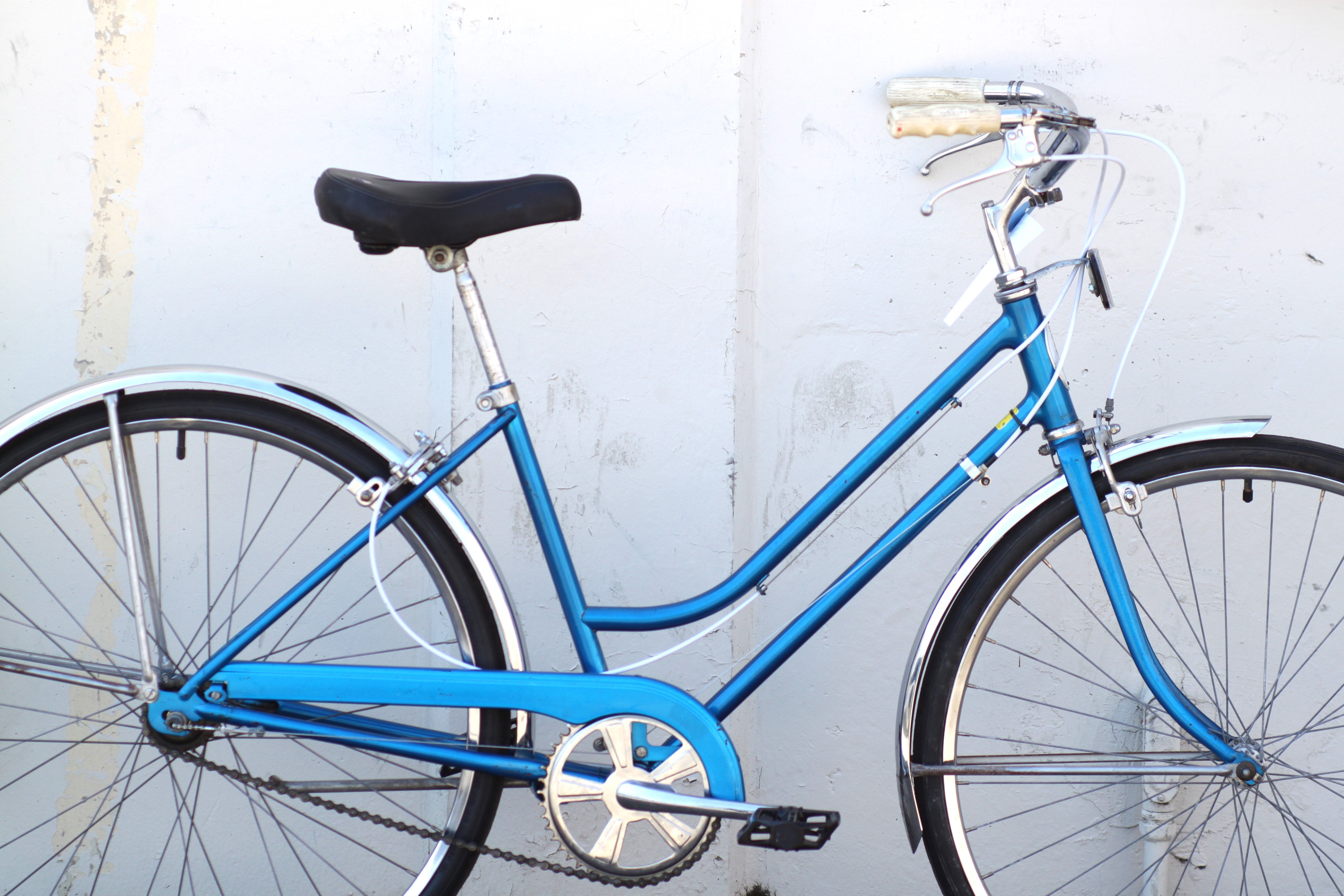 Schwinn Breeze Ladies Cruiser Step Thru 1976 3-speed - blue - CFHF ...