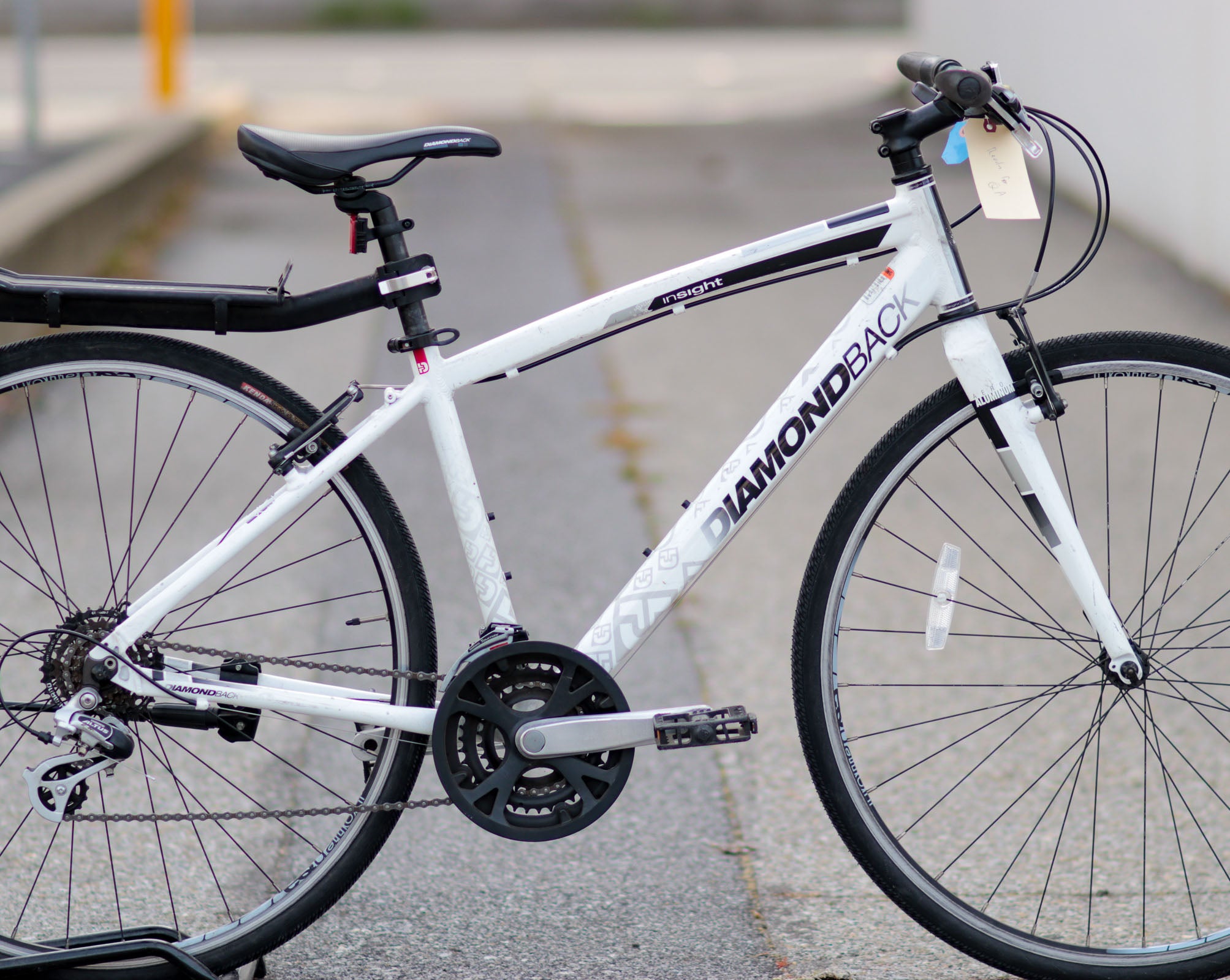 Diamondback Insight Commuter / Hybrid Bike White | Used Bikes for Sale ...