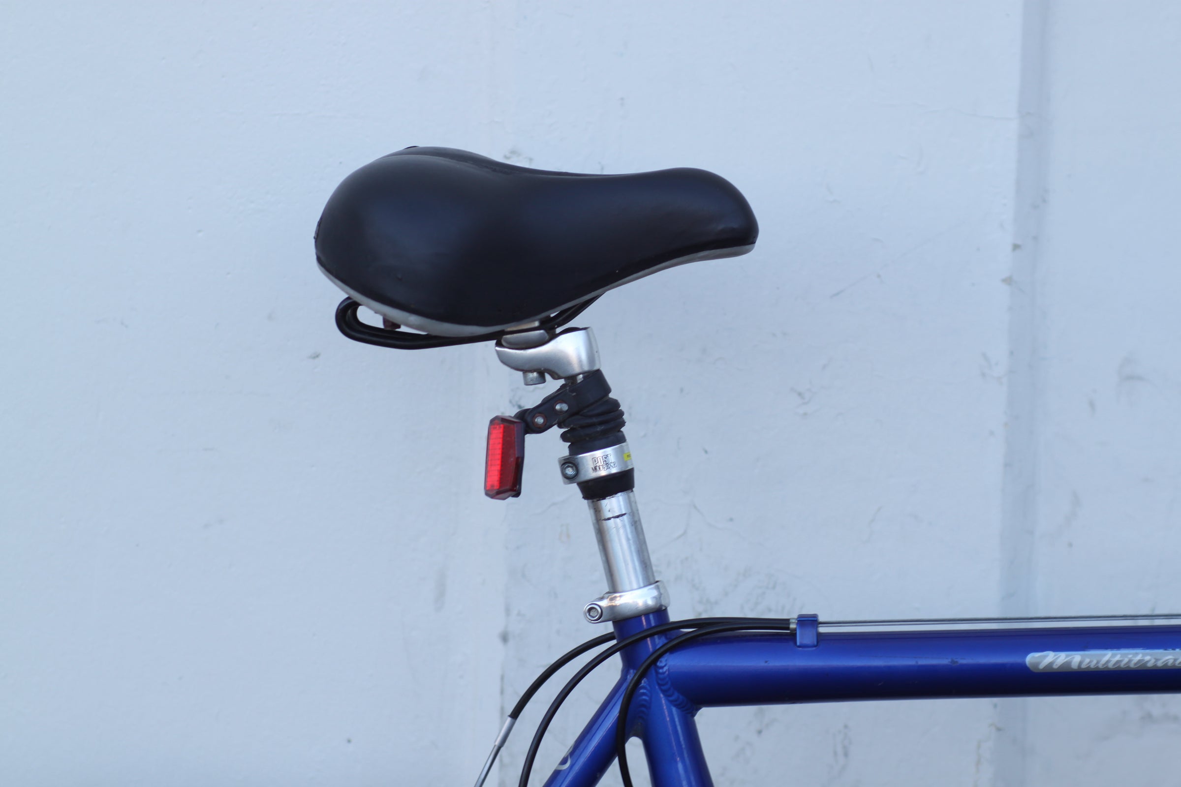 Trek Multitrack 7300 Commuter Hybrid Bike - Made in USA - Tall Bike 22.5"/57cm blue - PBMY ...