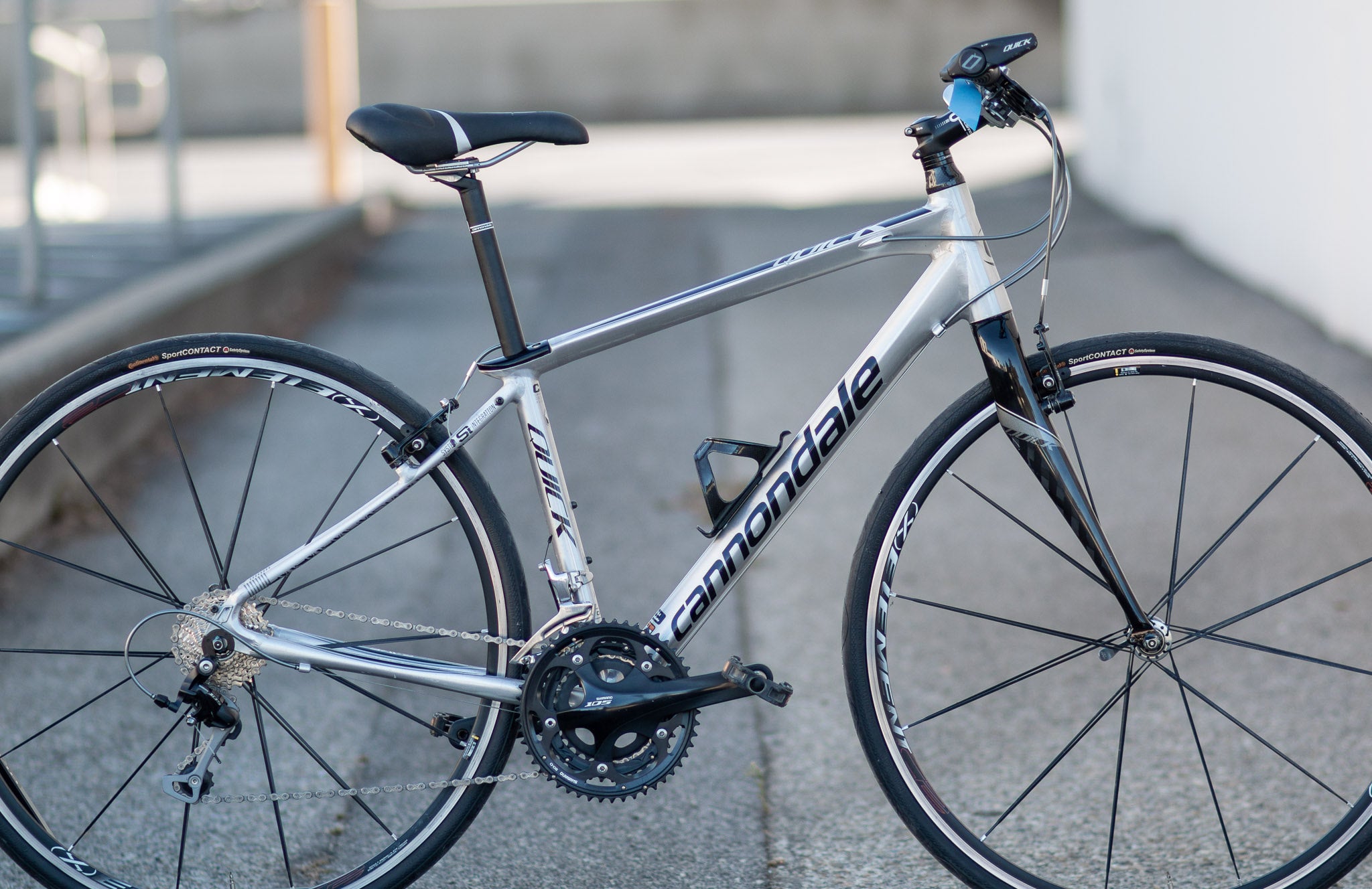 Cannondale Quick One CdA Aluminum Hybrid with Shimano 105 and Carbon ...