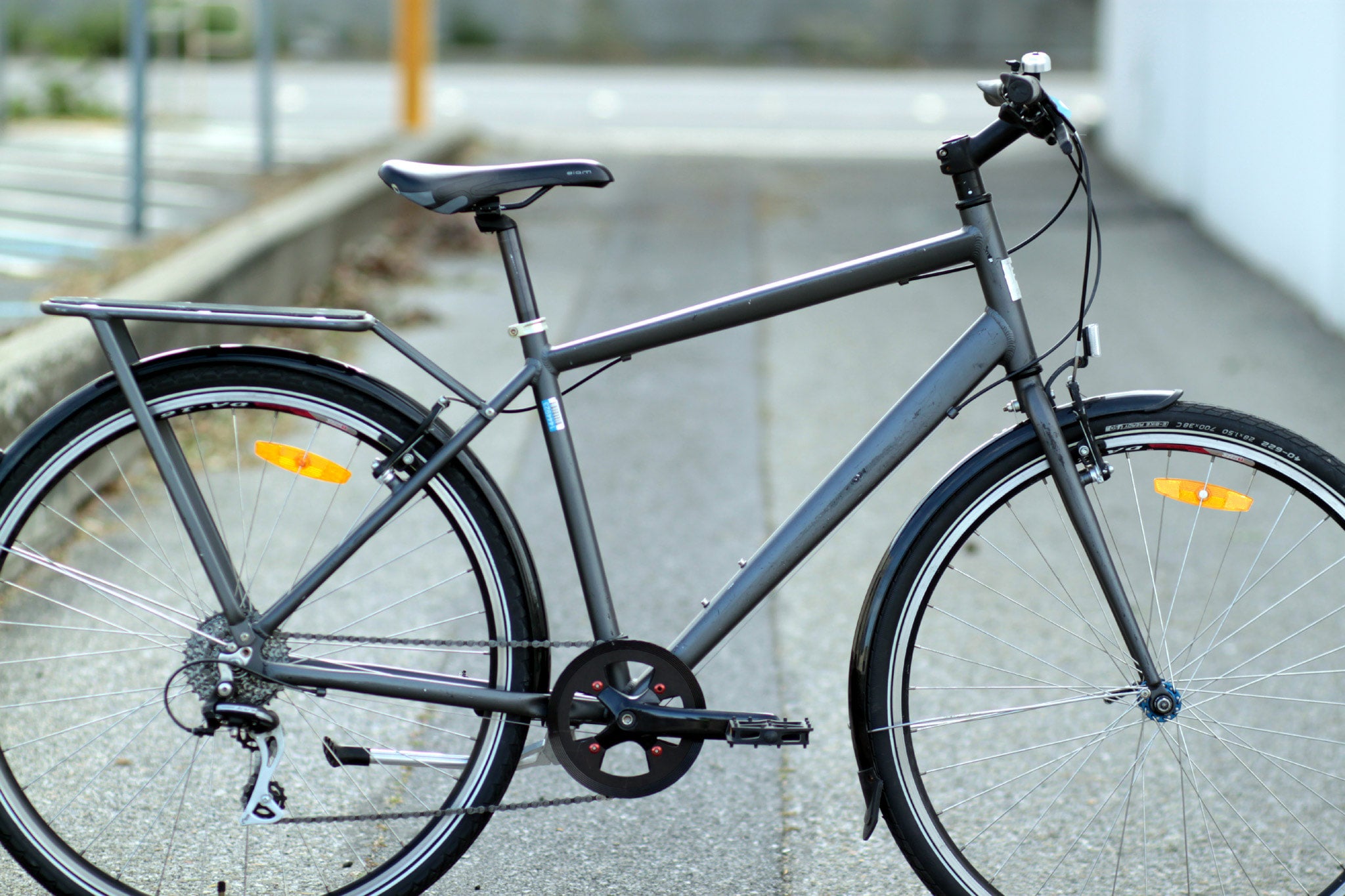 Republic Commuter / Hybrid Bike with Fenders and Rear Rack gray - PPWT ...