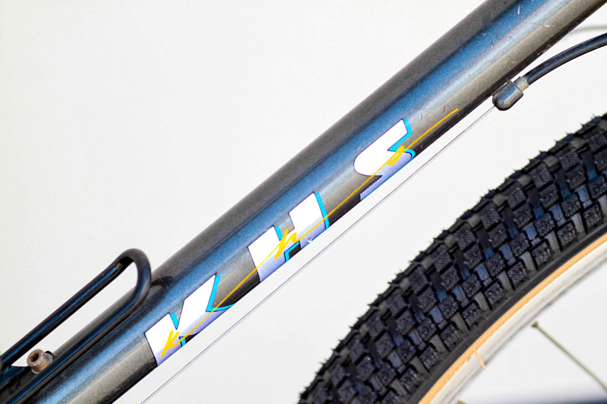 KHS Montana XT II Vintage Hardtail Mountain Bike with Deore XT ...