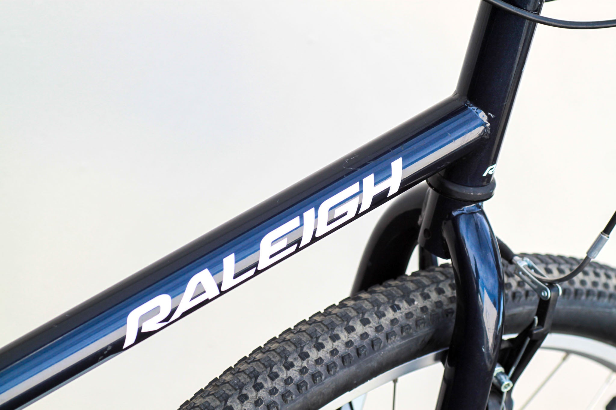 Raleigh Talus 1 Sport Level Mountain / Gravel / Commuter Bike with 27.5 ...