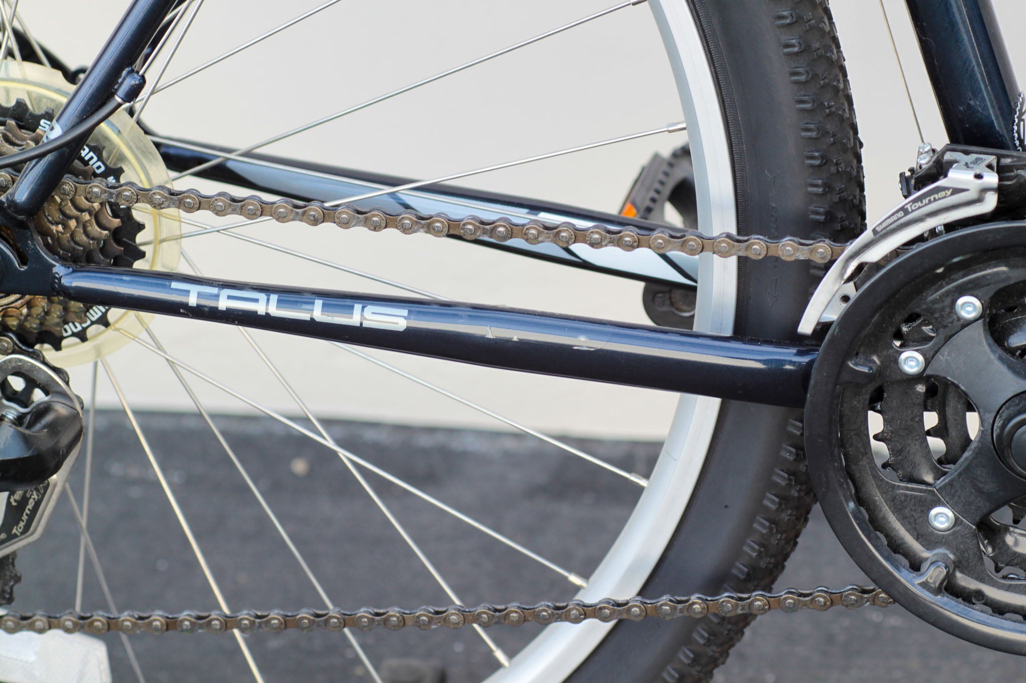 Raleigh Talus 1 Sport Level Mountain / Gravel / Commuter Bike with 27.5 ...