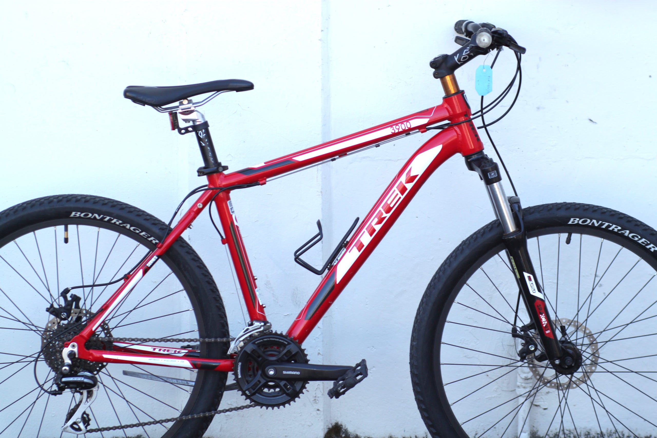 Trek 3900 Three Series Sport Level Mountain Bike with Disc Brakes 18"/46cm red - IWXS | Used ...