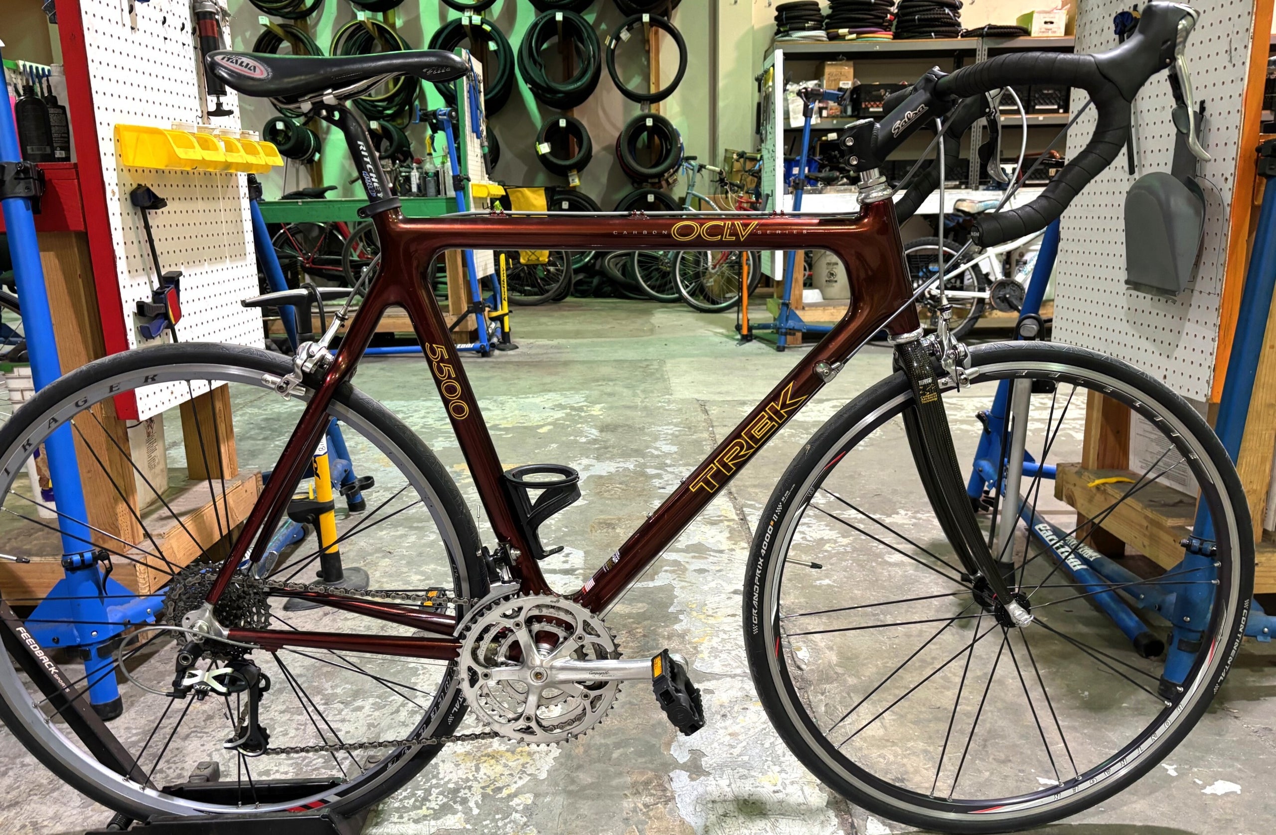 Trek 5500 OCLV Carbon Road Bike with Carbon Fork, Aero Wheels 60cm brown - FDIV | Used Bikes for ...