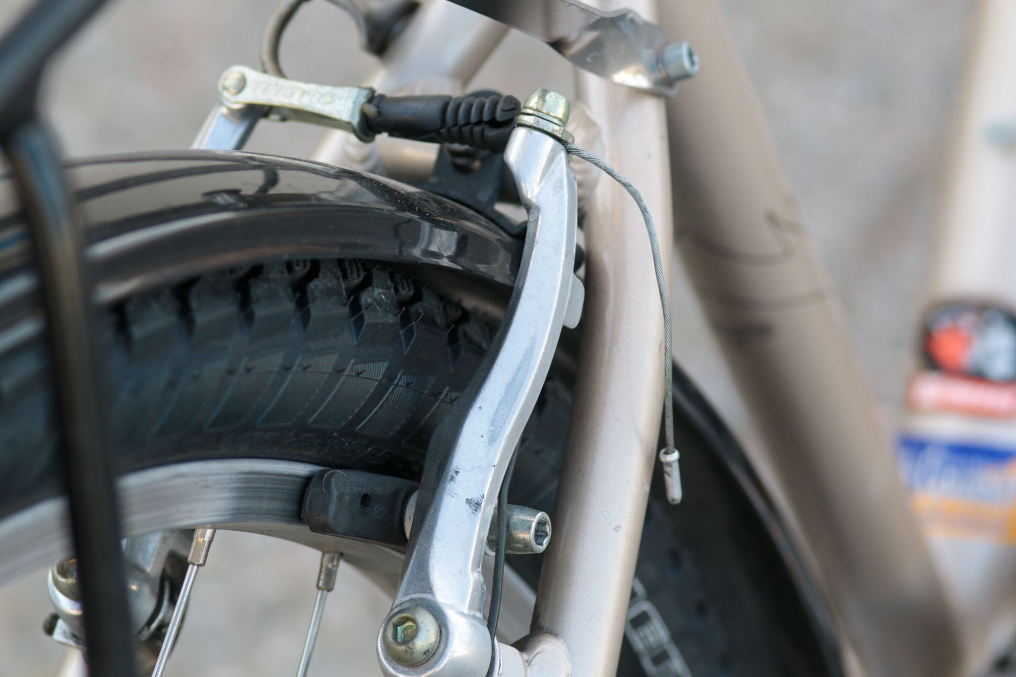 Raleigh SC200 Hybrid / Commuter Bike with SRAM Dual Drive Shifting ...