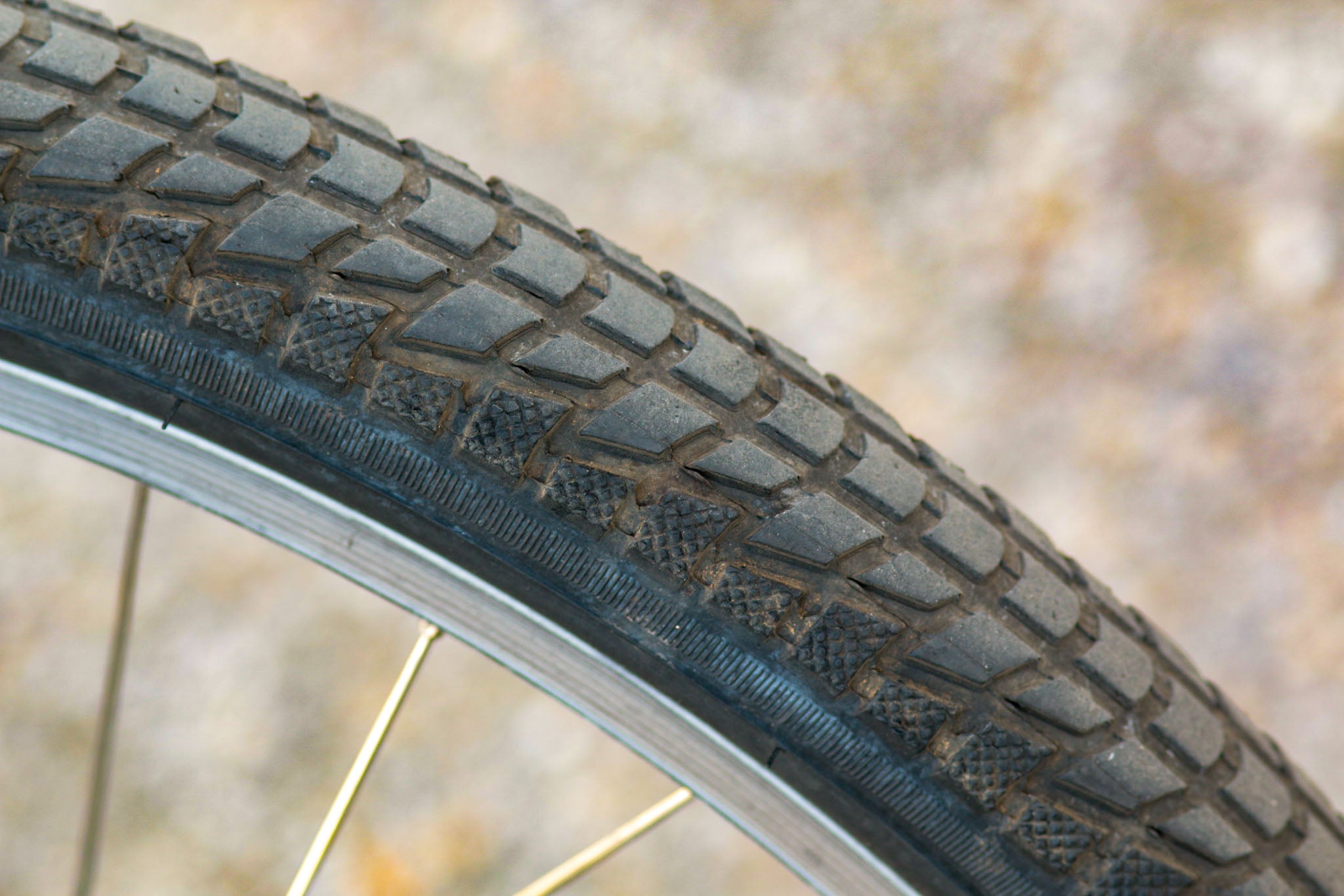 Raleigh SC200 Hybrid / Commuter Bike with SRAM Dual Drive Shifting ...