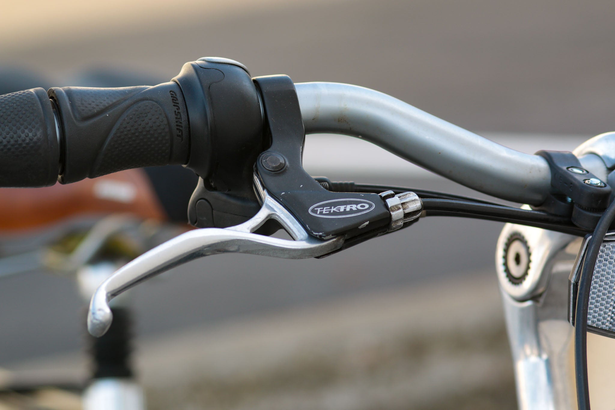 Raleigh SC200 Hybrid / Commuter Bike with SRAM Dual Drive Shifting ...