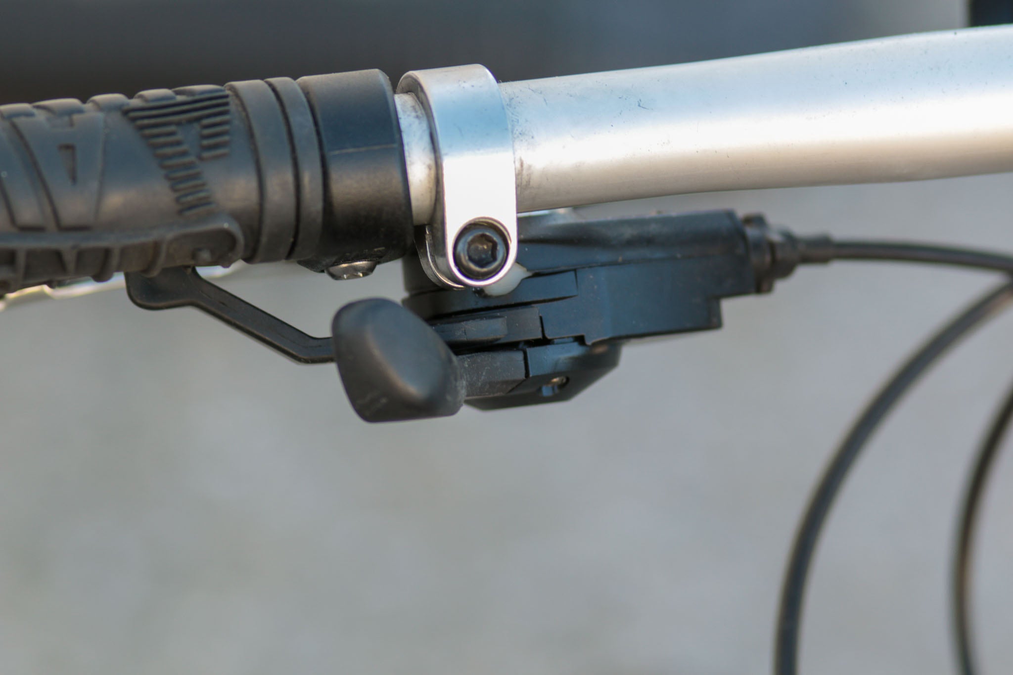 Diamondback Zetec 2.1 Aluminum Hardtail Mountain Bike with Rock Shox ...